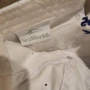 Seaworld | Accessories | Seaworld Rescue Hat Ocean Wildlife Animals ...